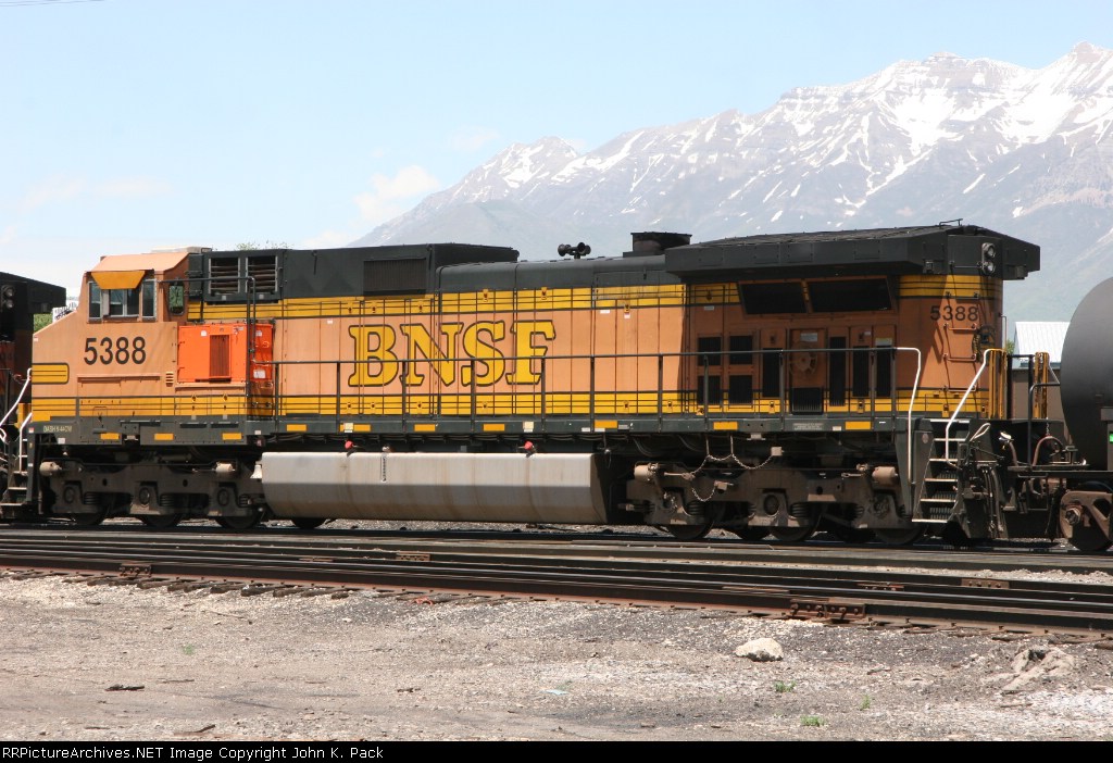 BNSF 5388